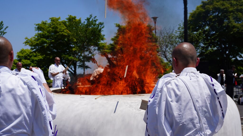 令和8年『比叡の大護摩』／比叡山延暦寺 | びわ湖大津トラベルガイド